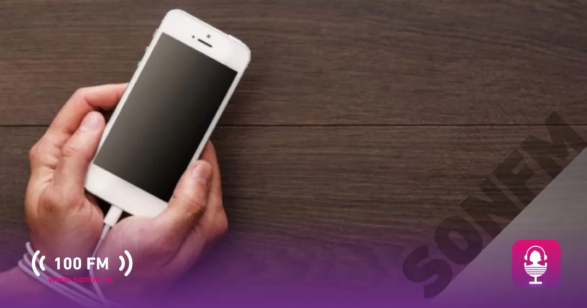 Son FM - تراكم الدهون وأمراض العيون: نتائج الإدمان على الهواتف الذكية